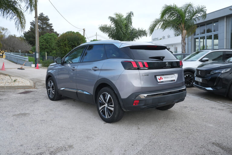Peugeot 3008 1.5 Blue HDi Allure - Pereira & Gago